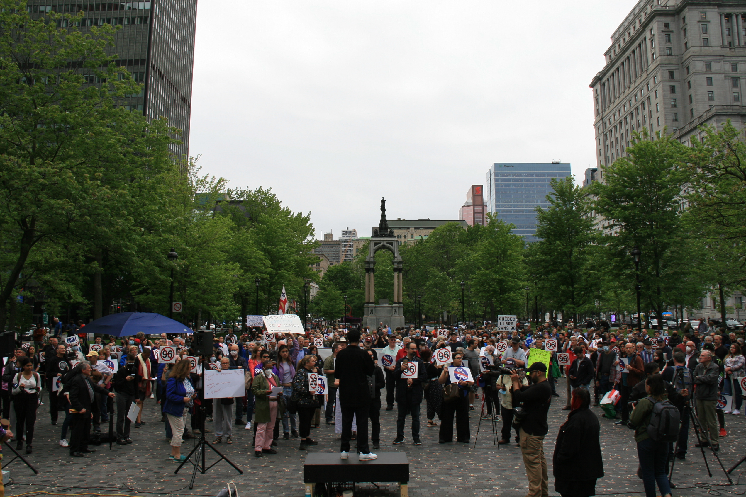 IN PHOTOS: Montrealers protest Quebec's Bill 96, French language reform