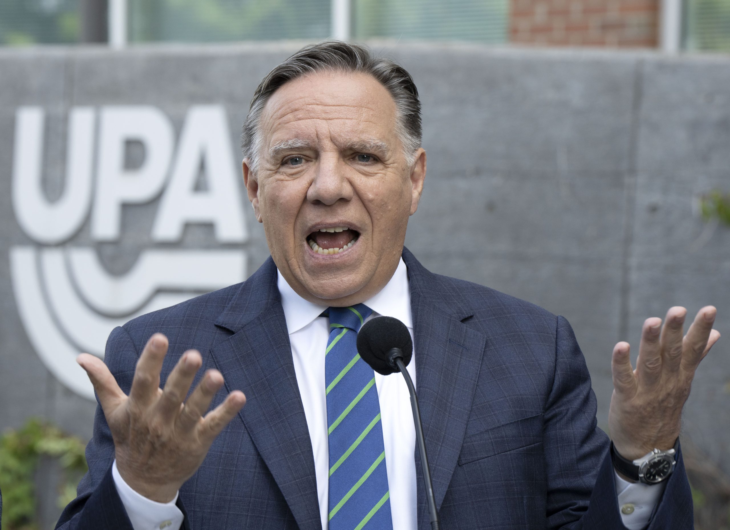 Legault criticized, apologizes after linking immigration to 'extremists ...