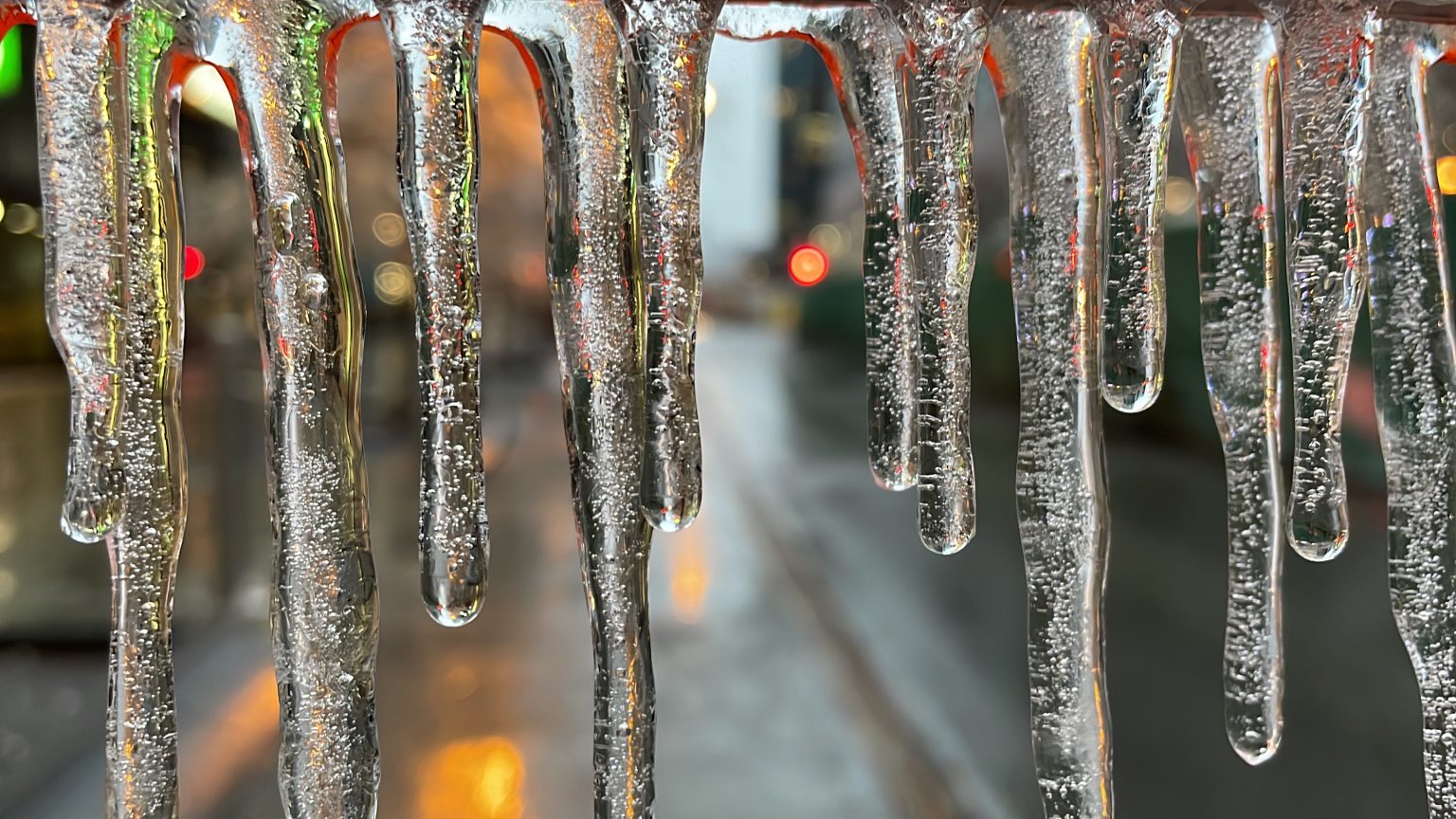 Freezing rain warning issued for Montreal