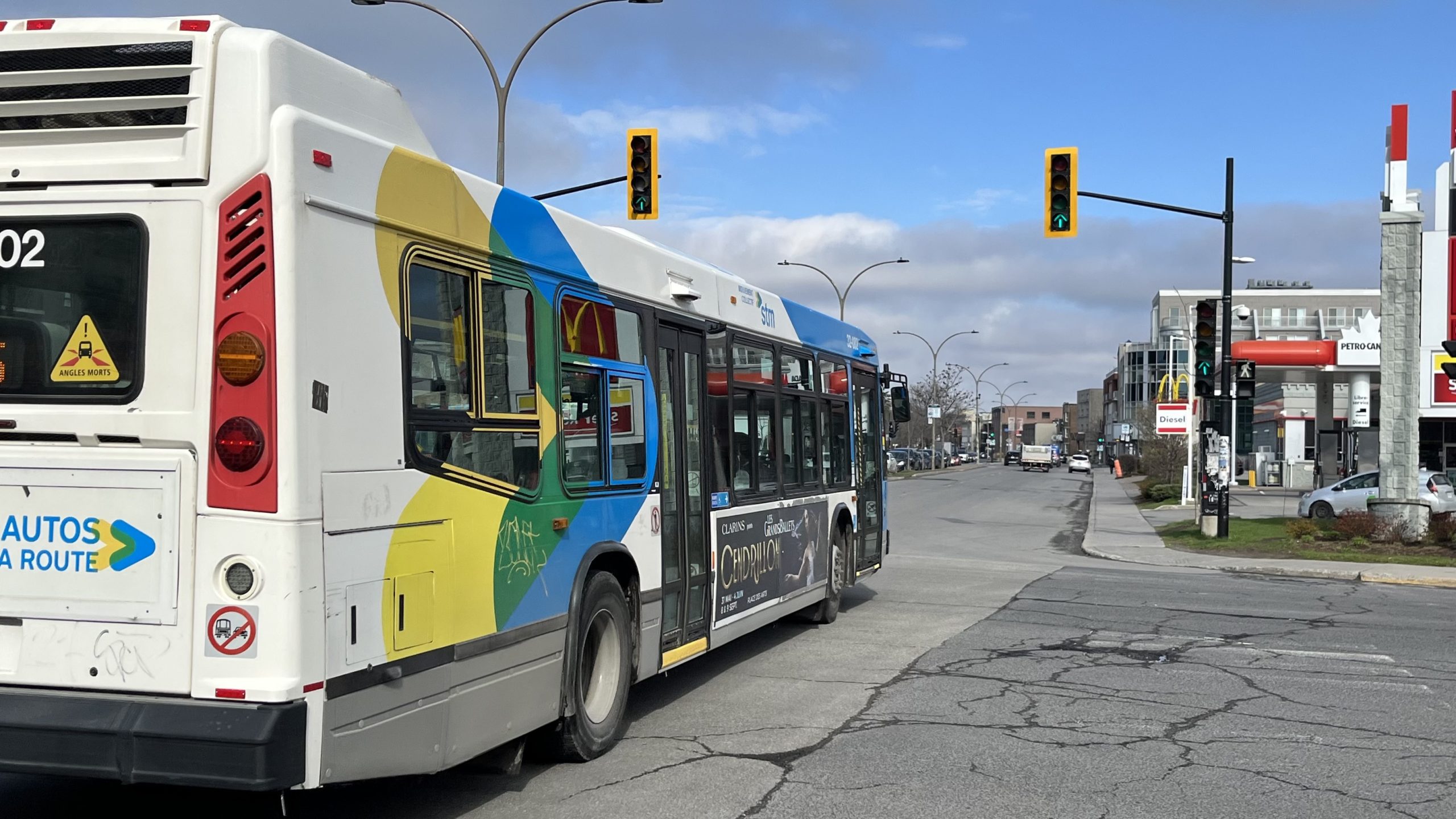 Four new reserved bus lanes coming to Montreal