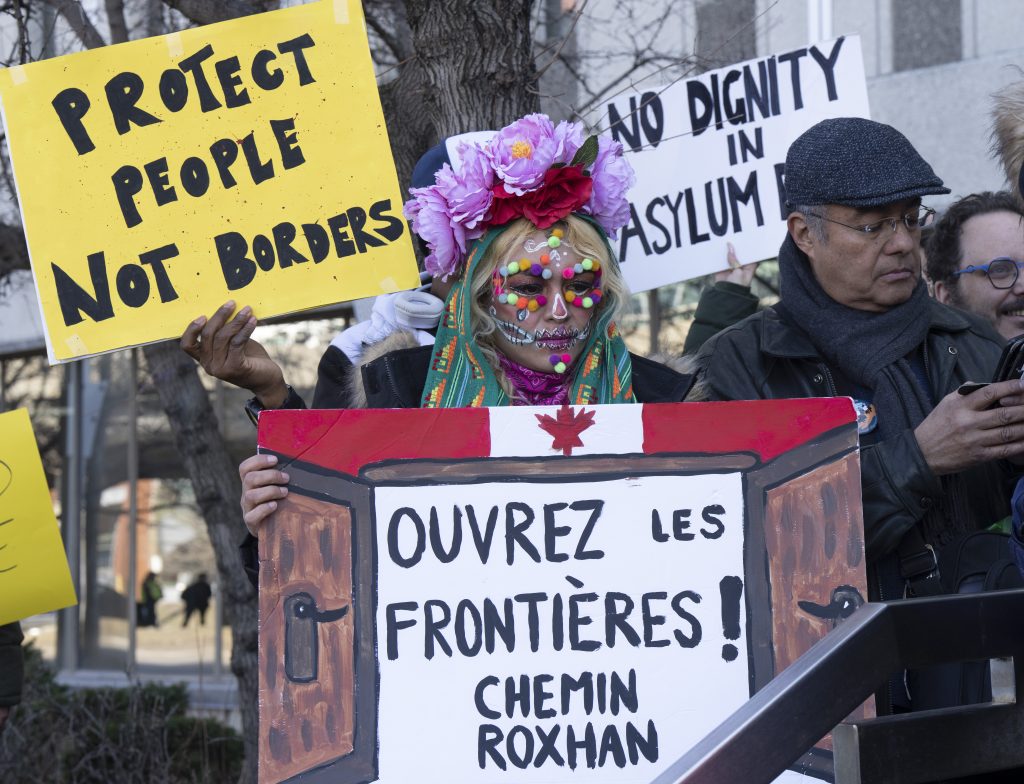 Refugee groups denounce Roxham Road closure