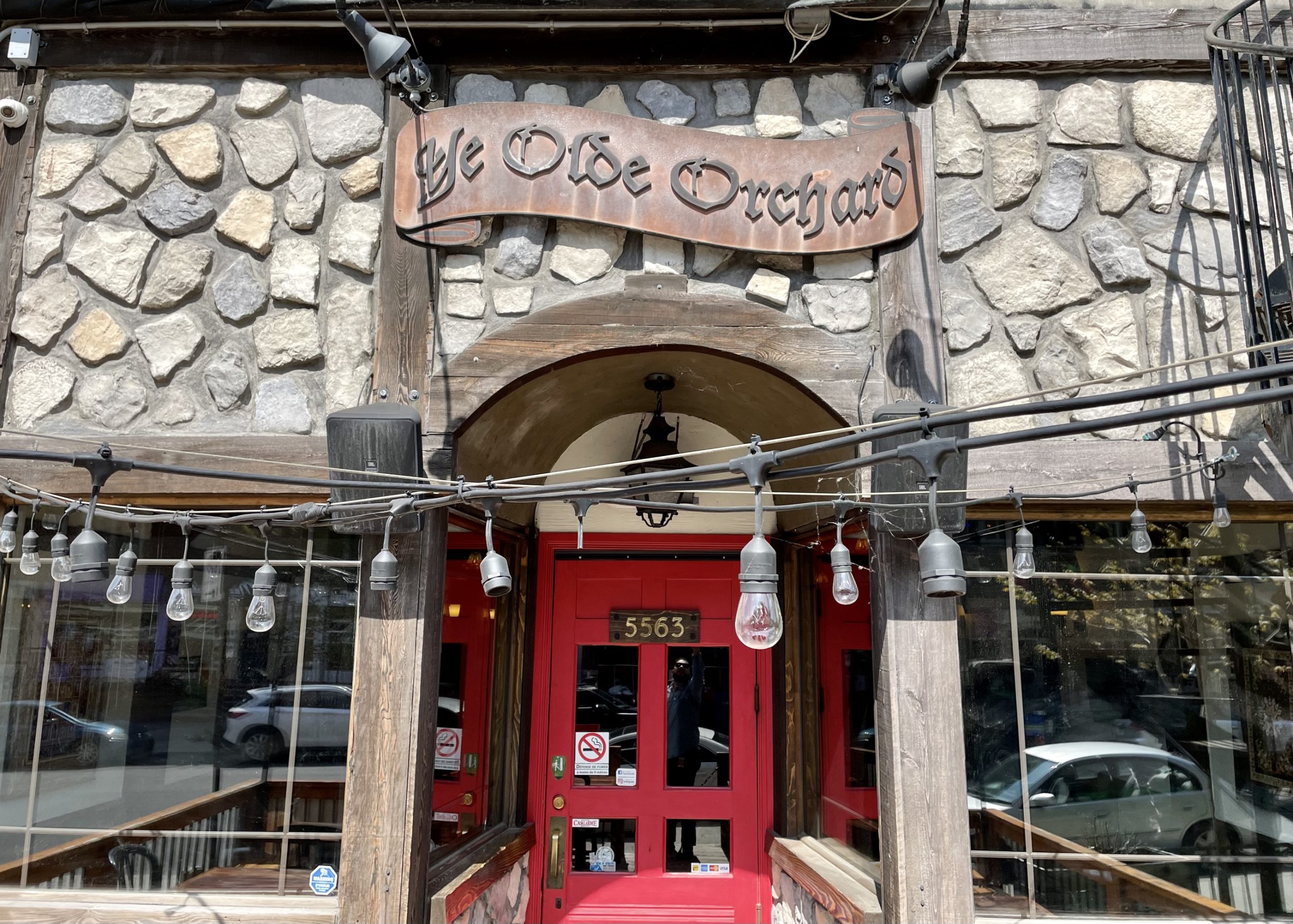 Ye Olde Orchard ordered to add French to its sign by Quebec language ...