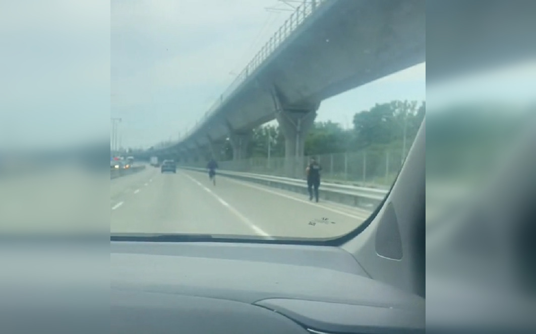 Police foot chase on Highway 40 goes viral on TikTok - CityNews Montreal