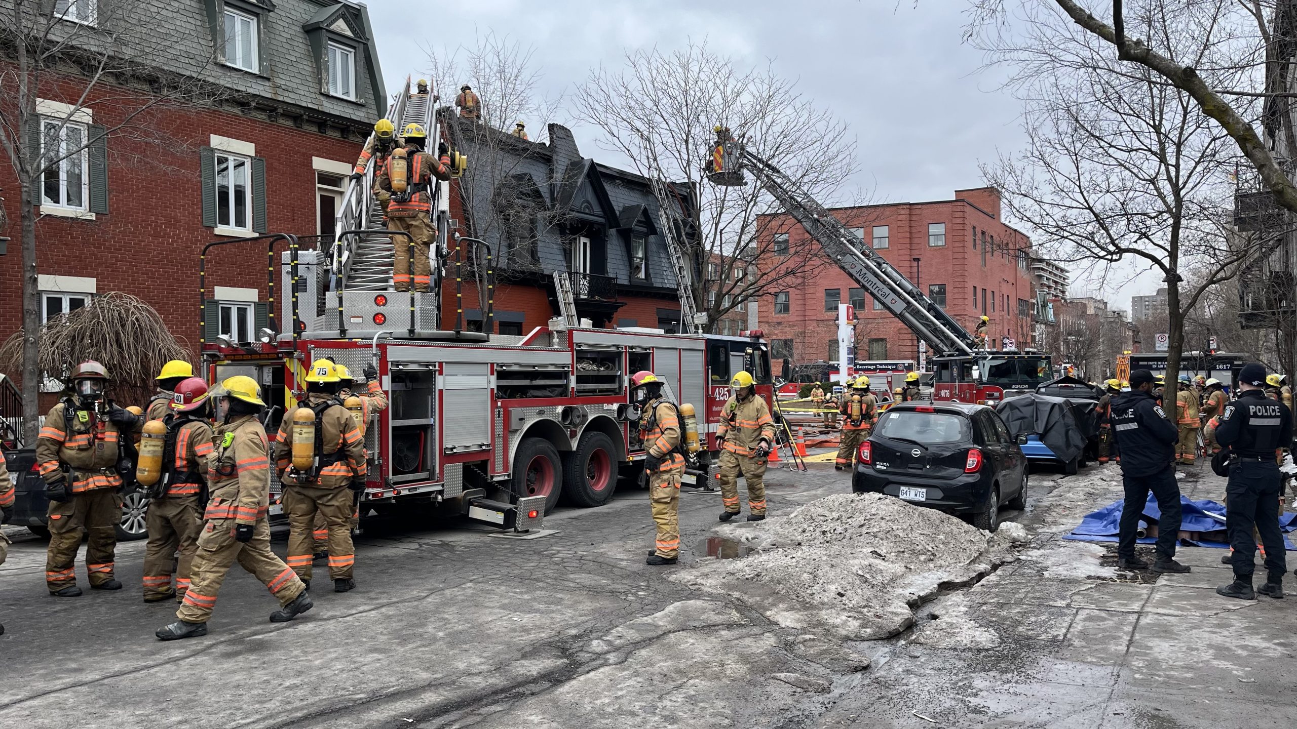 Residential building fire in Montreal's Village