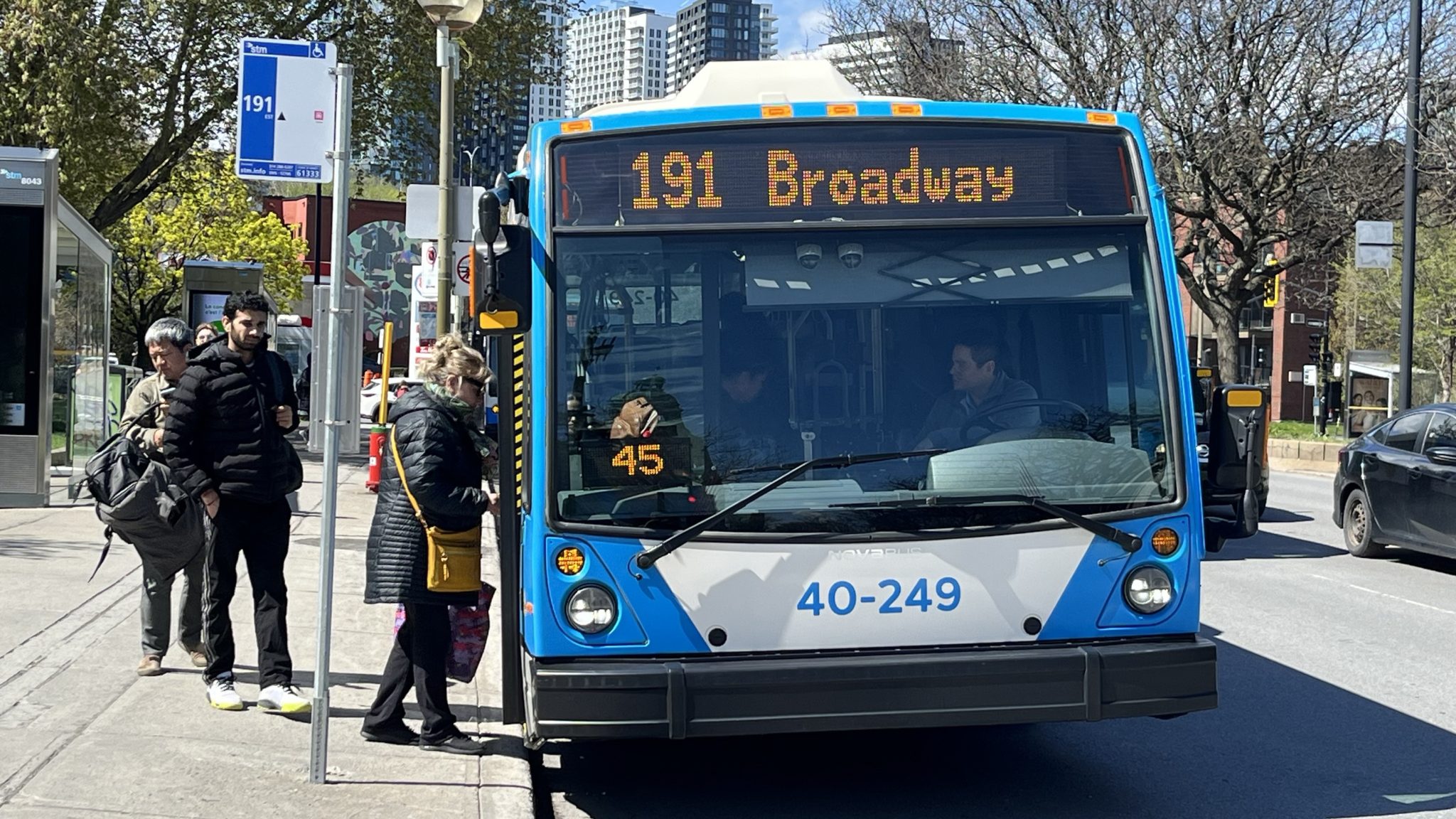 Quebec coroner recommends mandatory breaks for Montreal bus drivers ...