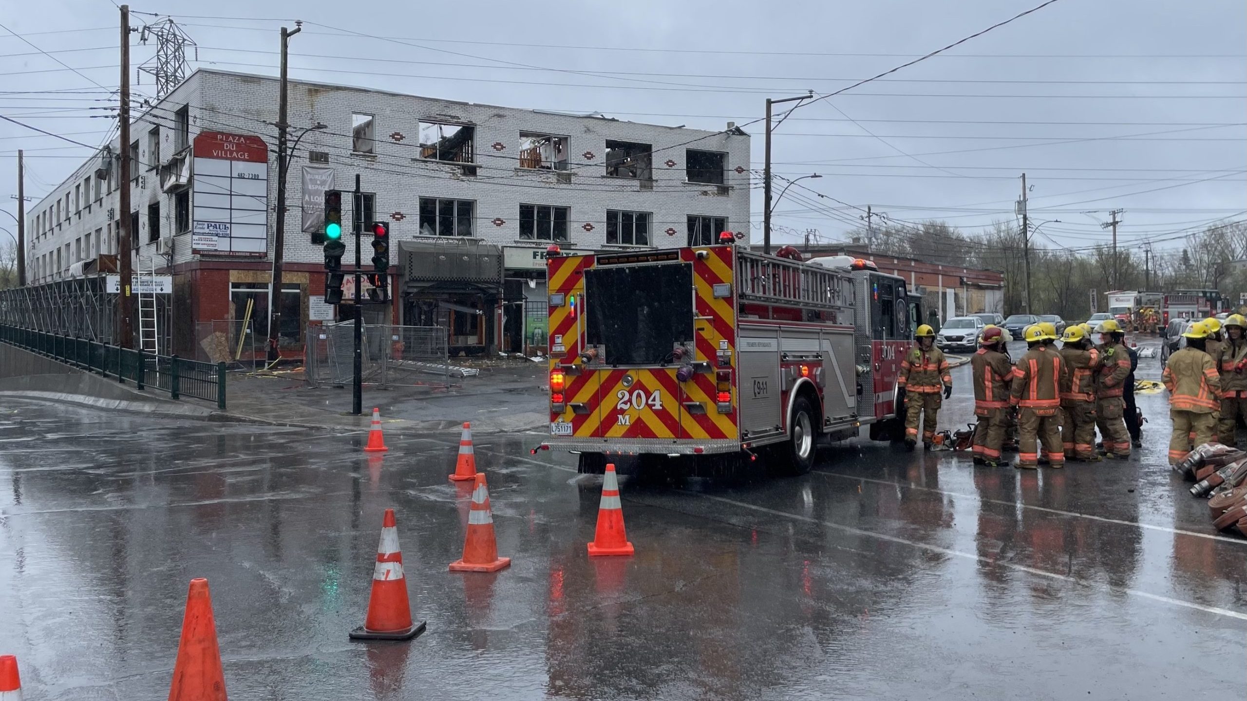 Arson investigation after vacant NDG building goes up in flames