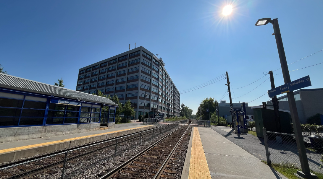 Exo deploys new low-emission locomotives