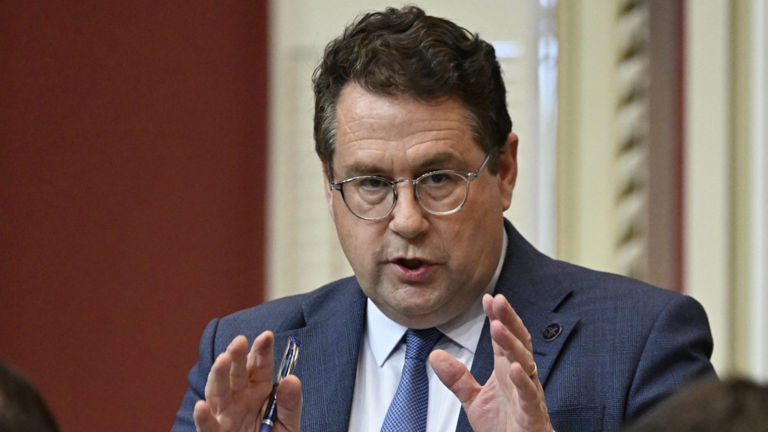 Quebec education minister launches support service to help teachers get ...
