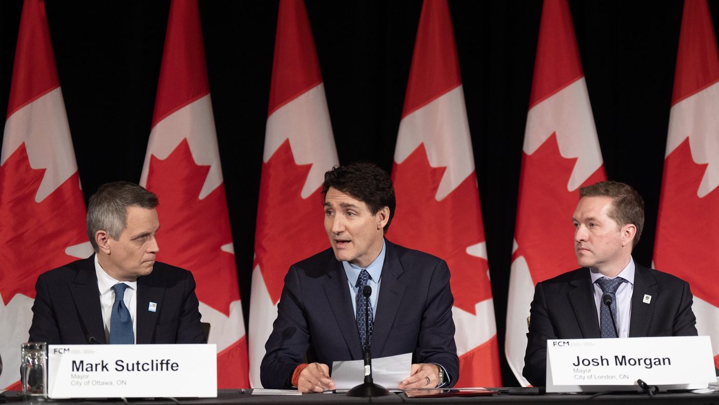 Trudeau tells economic summit Trump is serious about taking over Canada