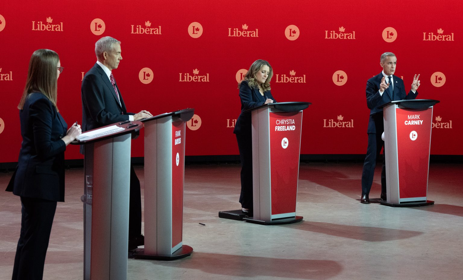 Liberal leadership candidates woo Canada's youth