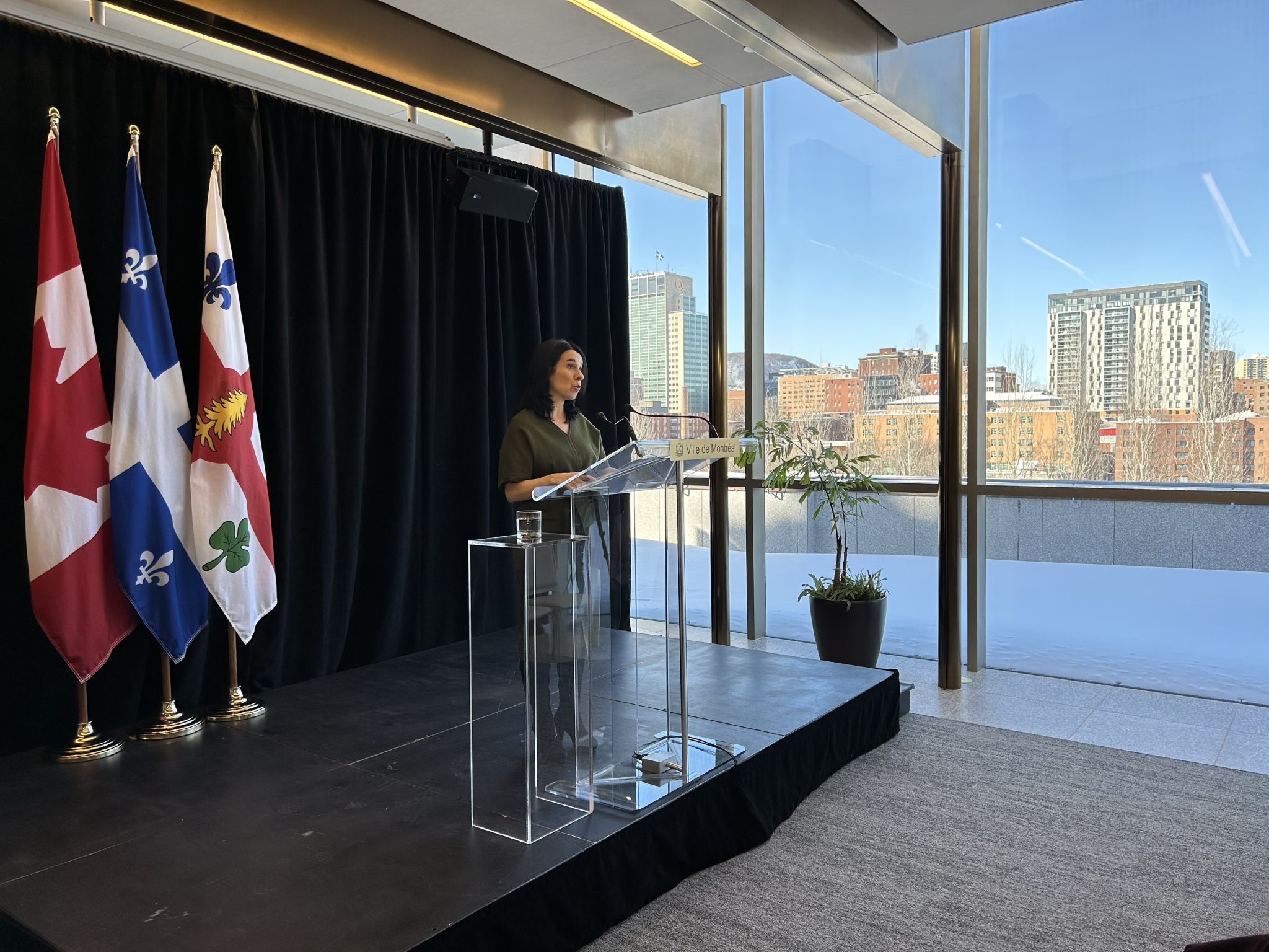 Montreal set to replace MR-73 metro cars with new ones from La ...