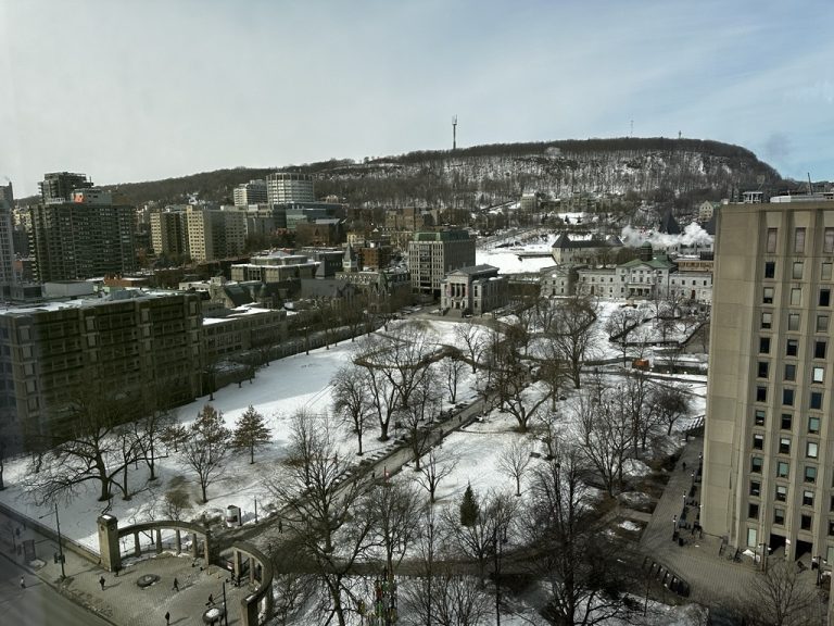 'Geyser' in Montreal after major water main break floods streets and ...