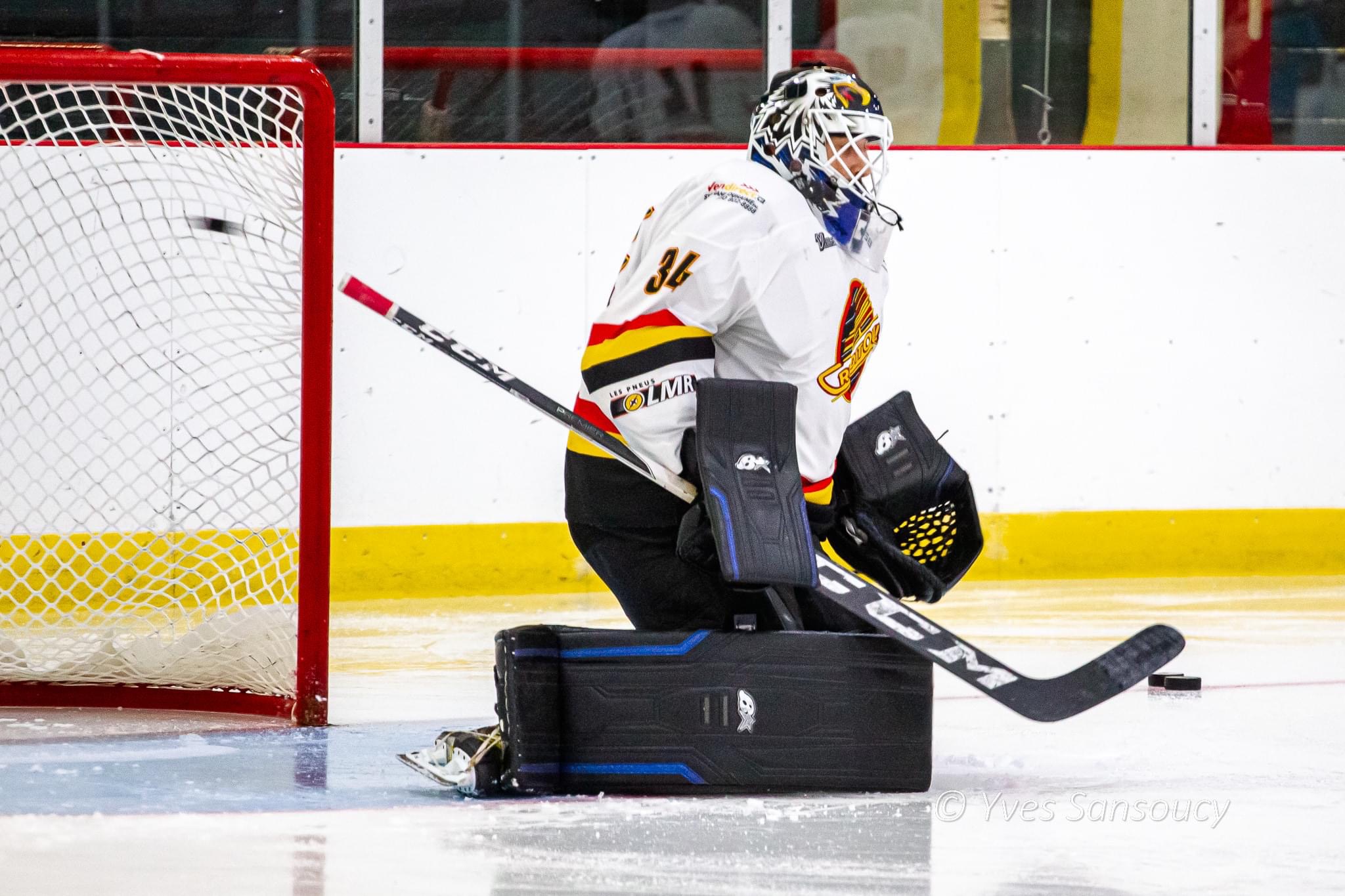 'Completely insane': SPVM officer on the Montreal Canadiens' bench - CityNews Montreal