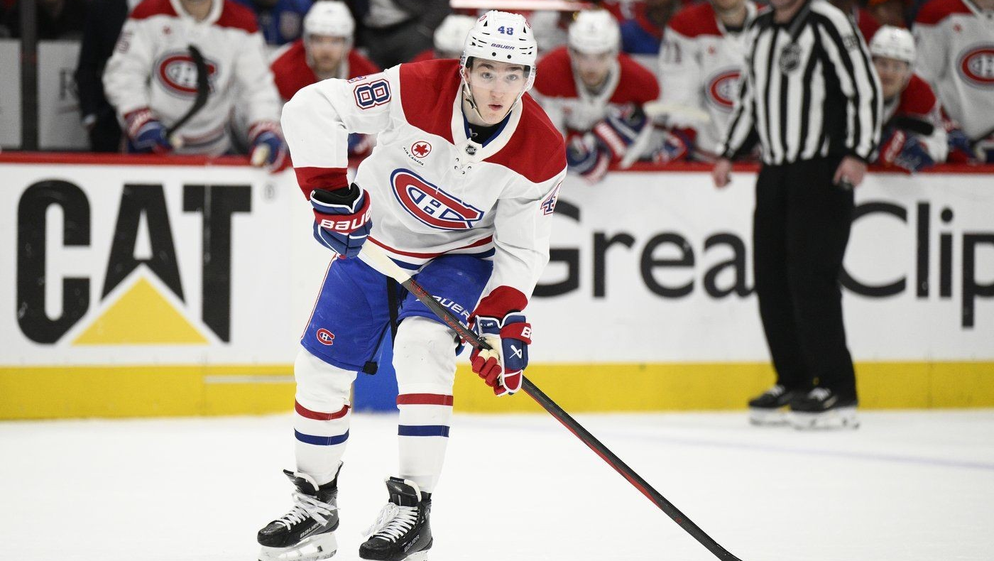 Canadiens defenceman Lane Hutson wins Calder Trophy as top rookie