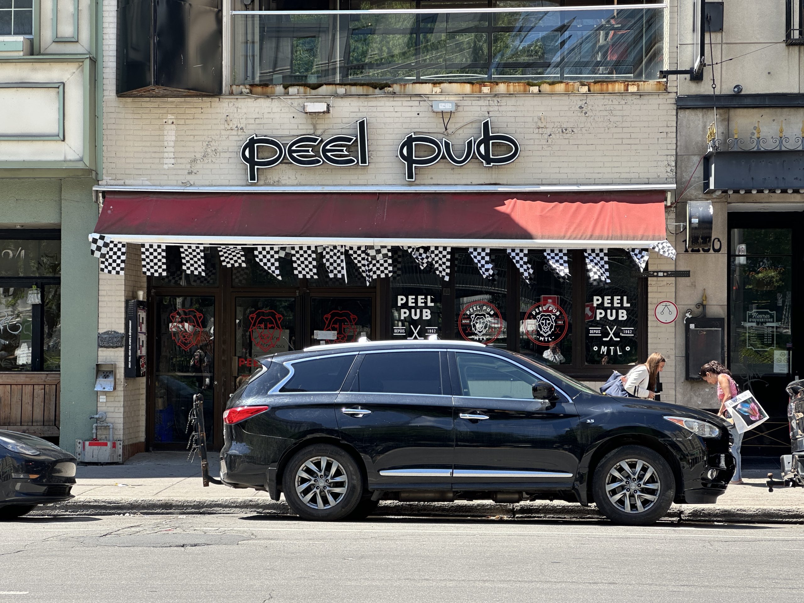 Peel Pub in downtown Montreal closed after 63 years