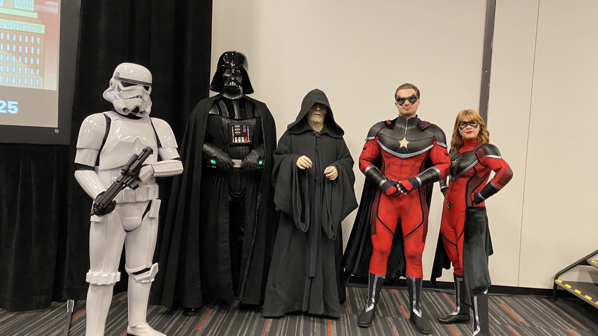 Hobbits, heroes and hype: Montreal Comiccon kicks off with star power ...