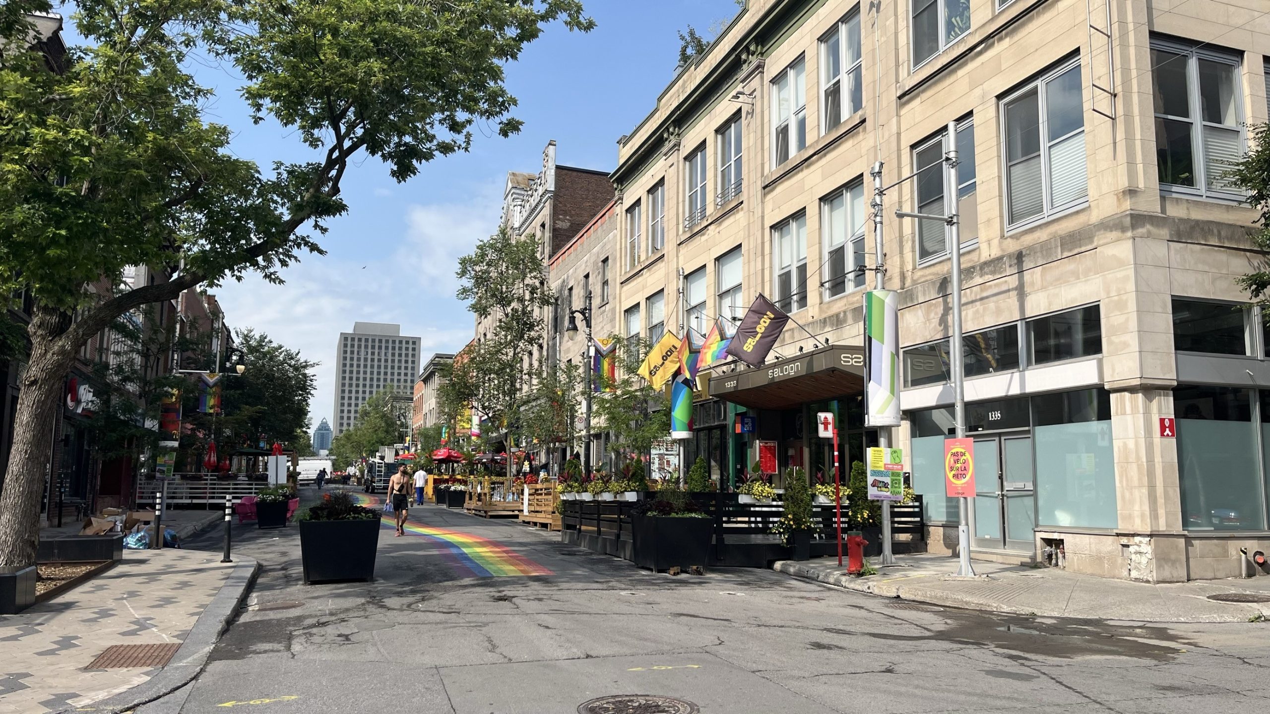 21-year-old hospitalized after stabbing in Montreal's Ville-Marie ...