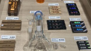 SQDC opening hours to be extended as of August