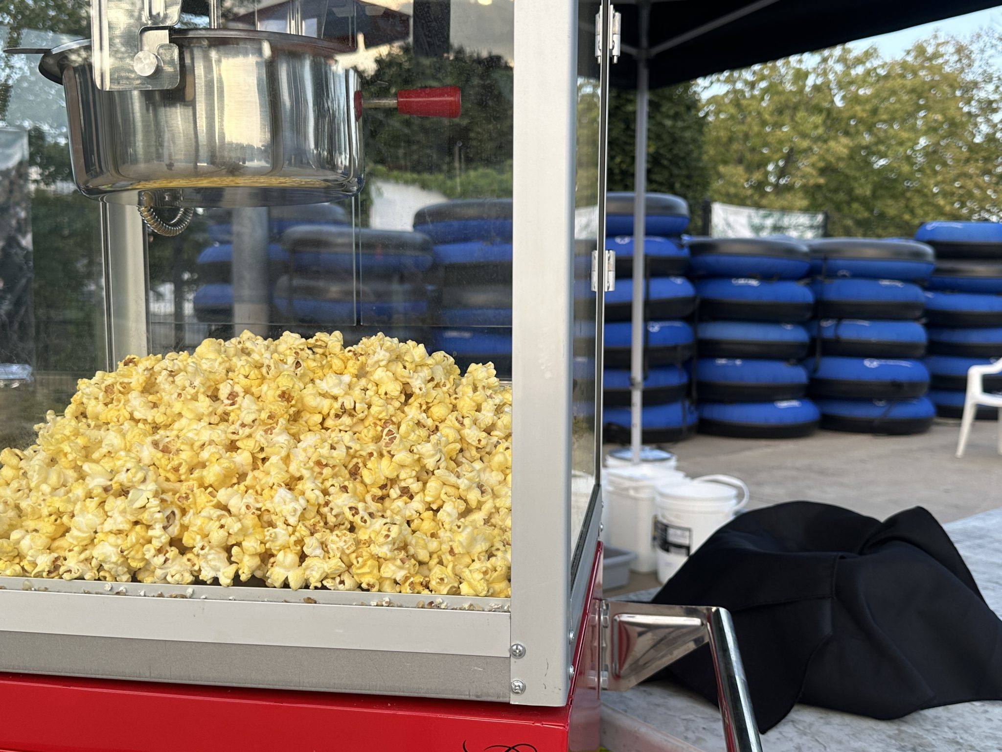 Open-air floating cinema returns to Montreal's Parc Jean-Drapeau pool