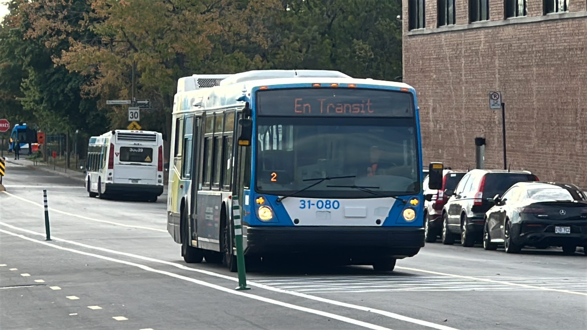Montreal transit disrupted as STM maintenance workers begin rotating strike