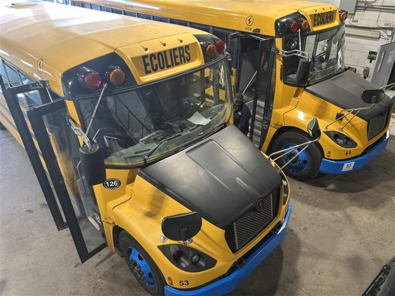 Thousands of Quebec students without transportation after 1,200 Lion ...