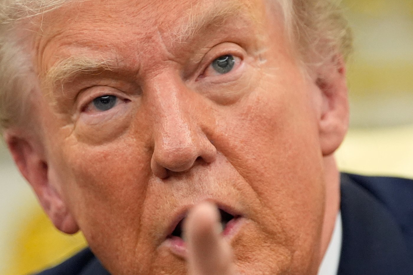 Montreal Canadiens unveil new center-ice logo: tribute to history ...