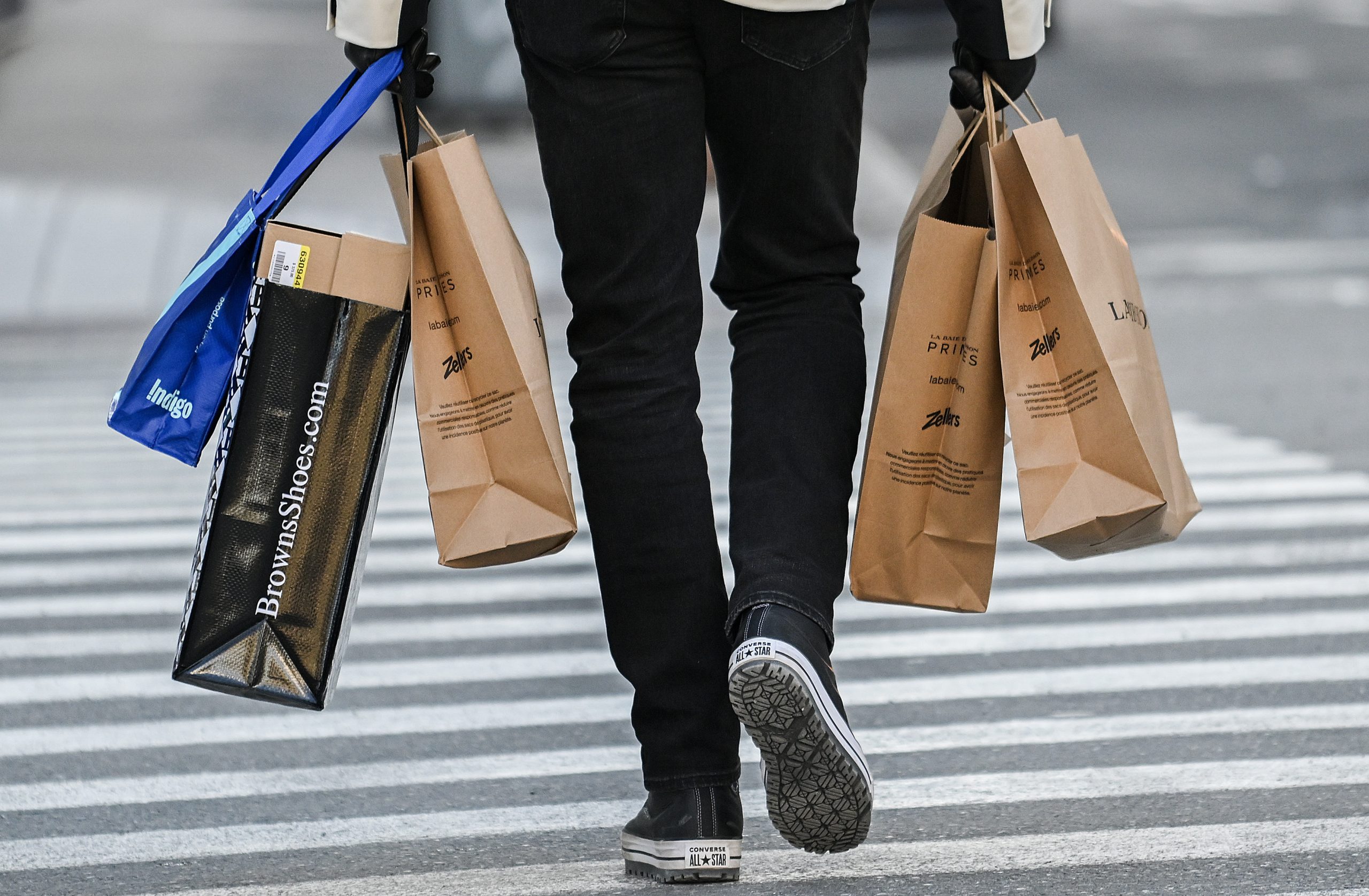 Canadians cautious of spending ahead of the holidays: survey