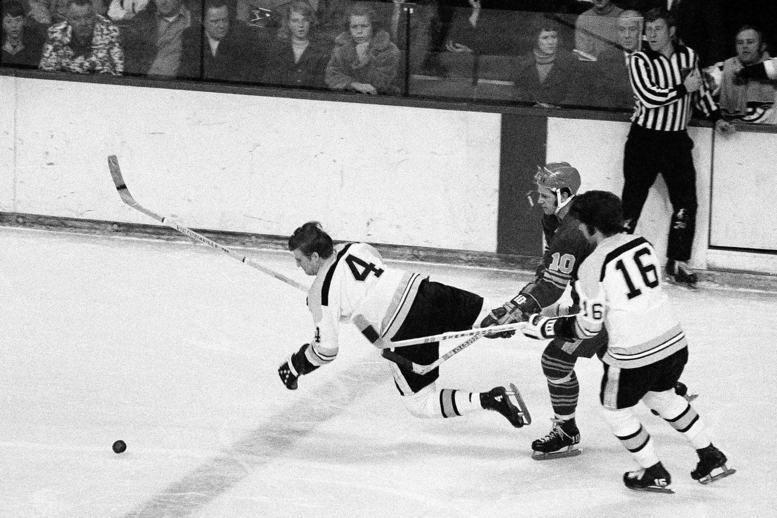 Phil Goyette, former NHL forward and Islanders' first coach, dies at 92