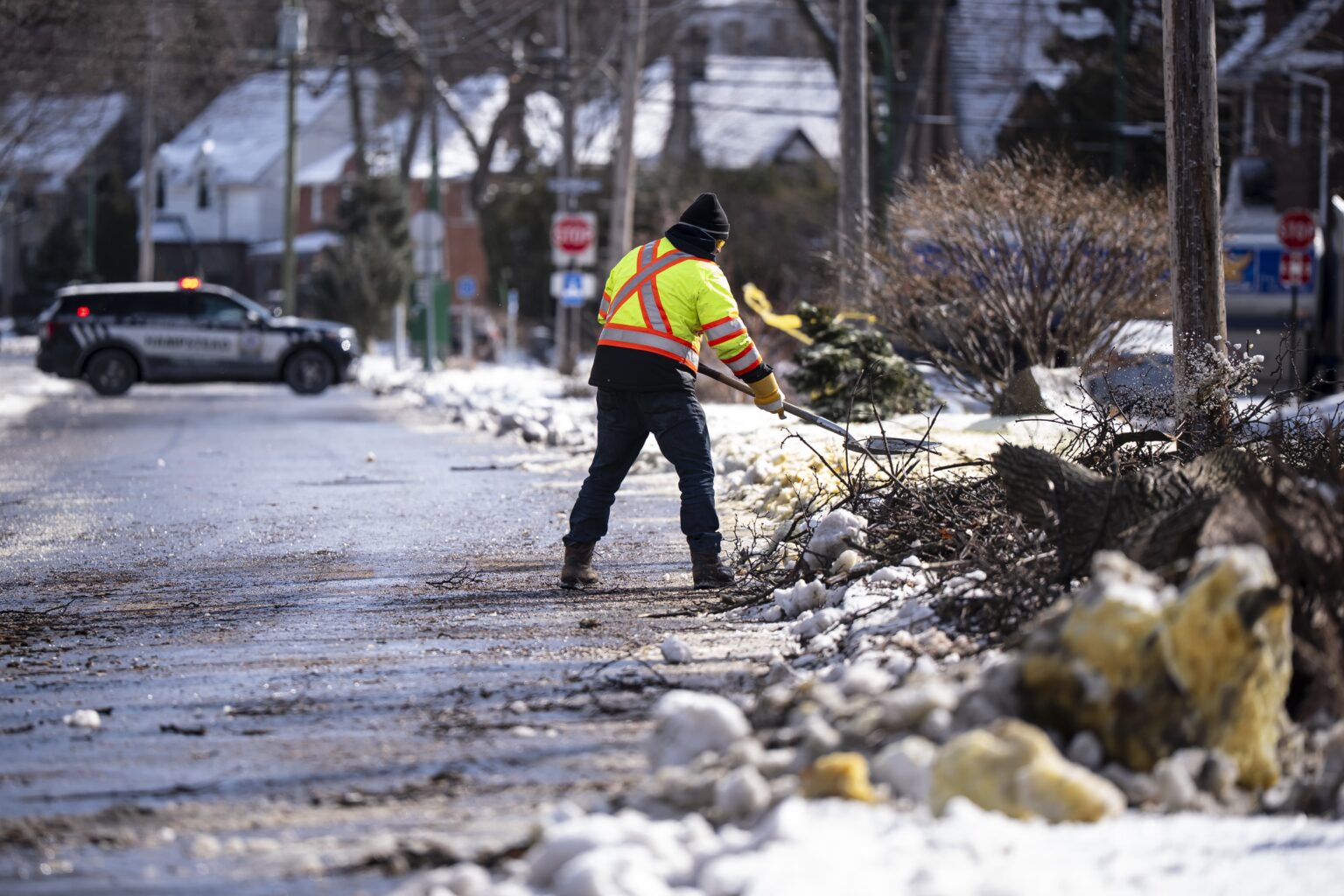 Hydro-Québec continues to repair the outages caused by high winds