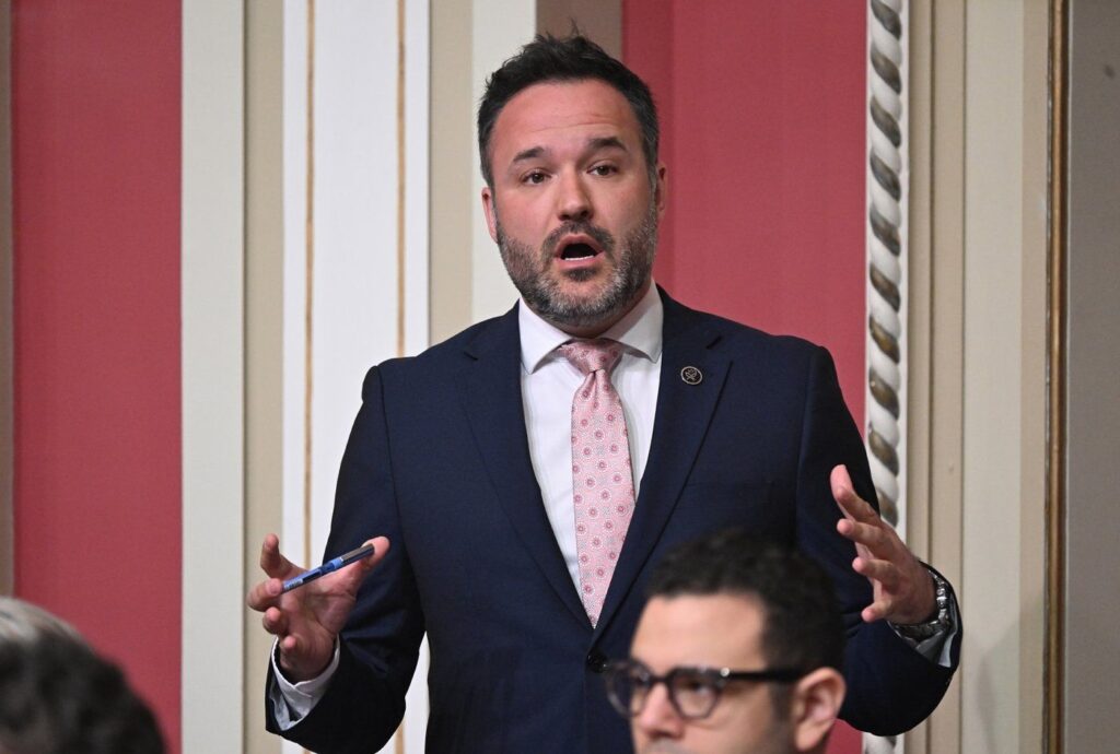 Minister Mathieu Lacombe to announce he’s leaving politics